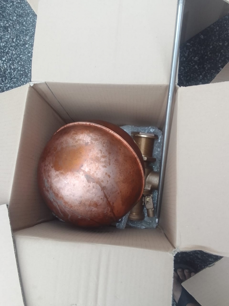 Poly Close Top Tank with Bronze Ball Valve Package - Reliable Water ...