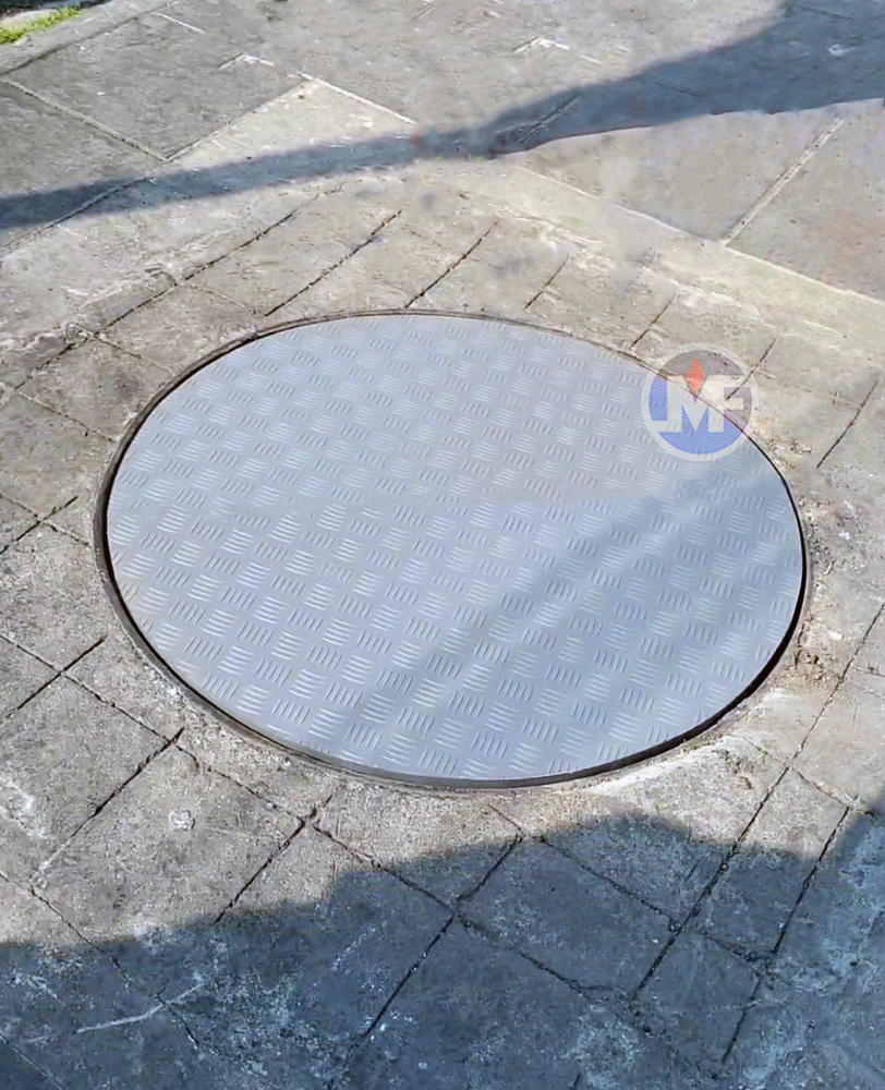 FRP Close End Chequered Plate Grating