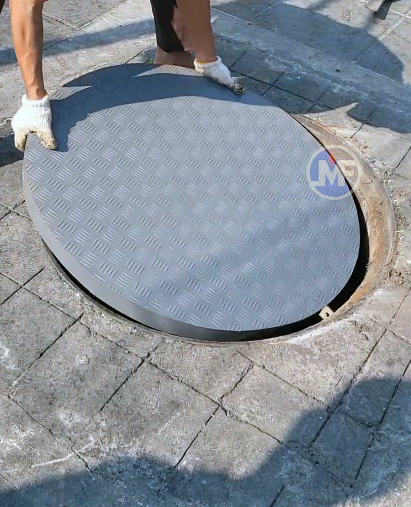 FRP Close End Chequered Plate Grating